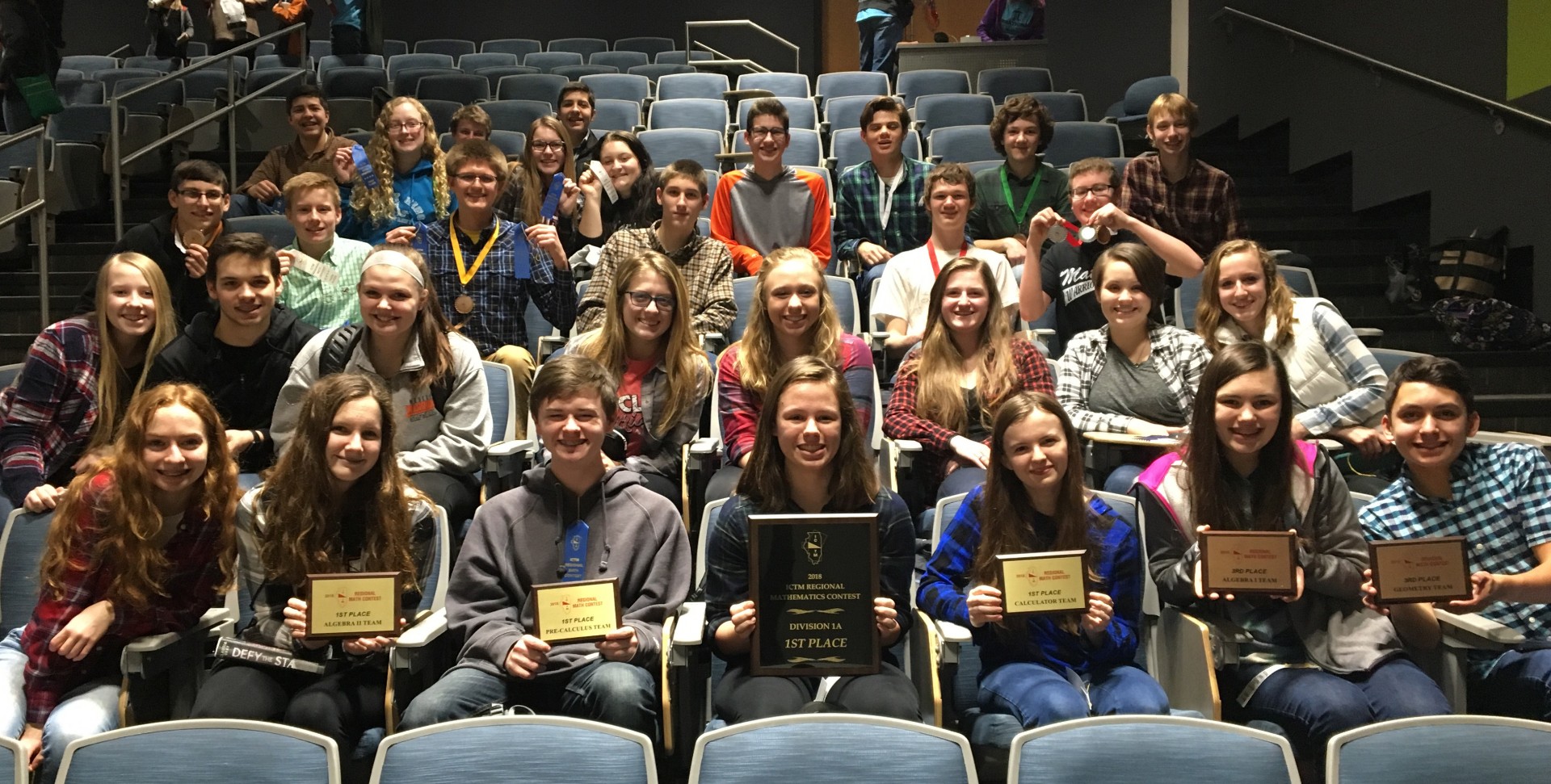 Wesclin CUSD 3 - Math Team Wins Regionals